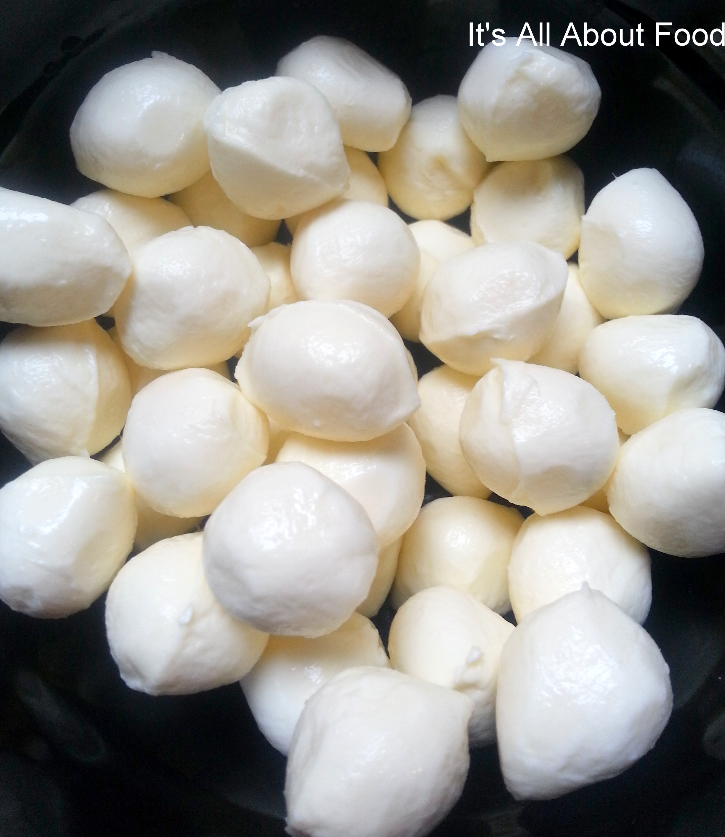 Bocconcini Cheese Salad – Food Kalakaar